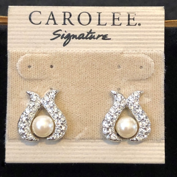 Carolee | Jewelry | Carolee Signature Earrings Bracelet Set | Poshmark
